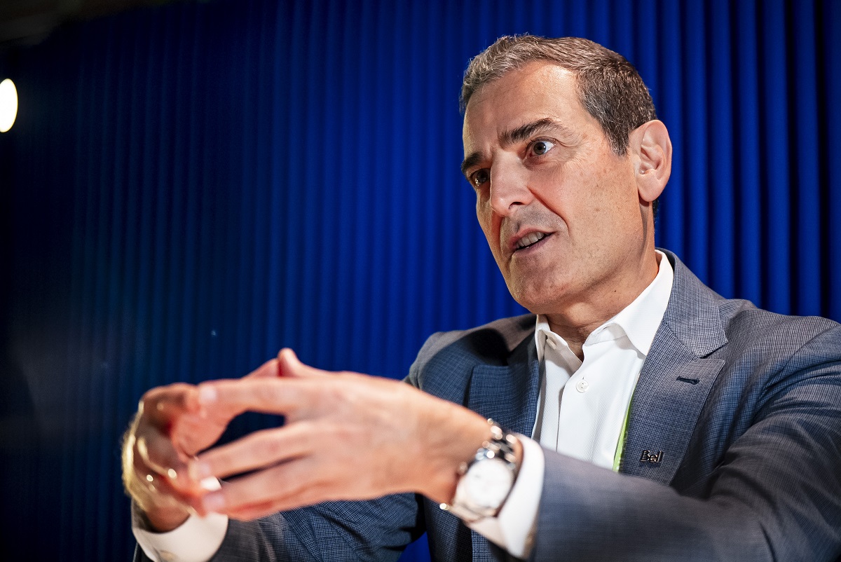 At AI conference, old-school telcos pitch cutting-edge digital ...