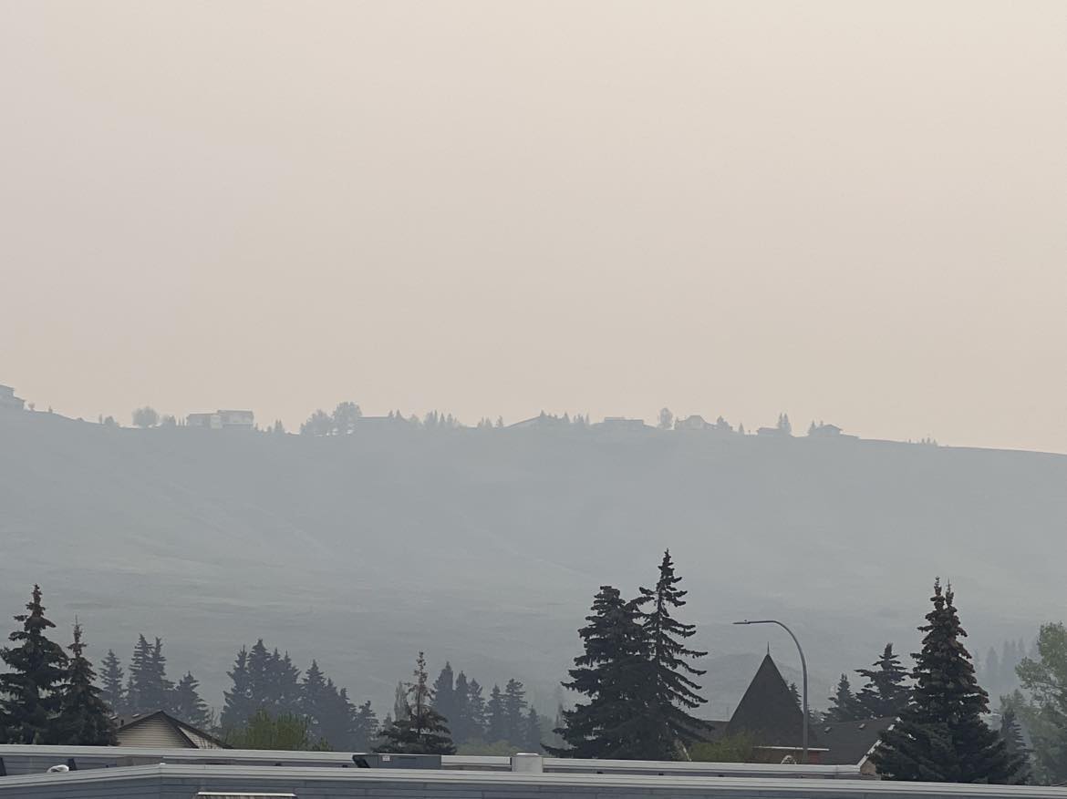 Wildfire smoke triggers air quality alert in Cochrane - CochraneNow ...