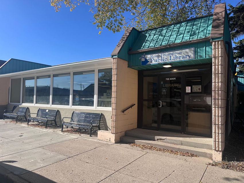 Reid Thompson Public Library celebrates Wapiti Regional Library’s 75th ...