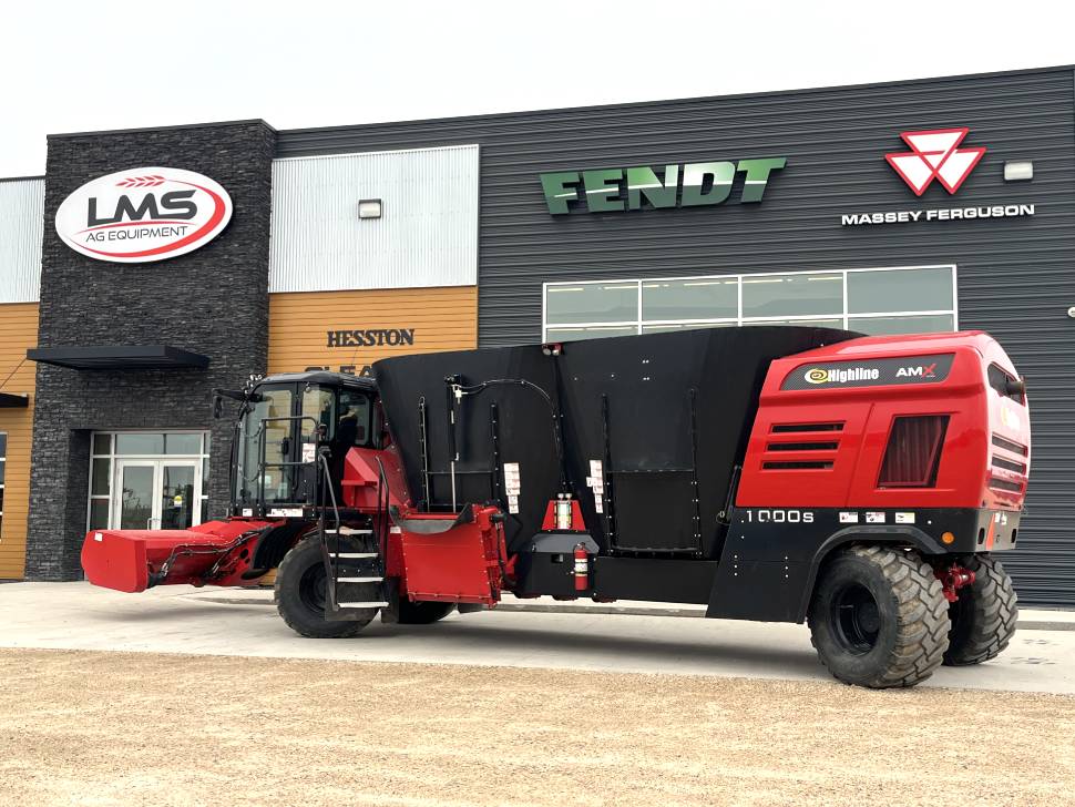 Canada-made Highline feed mixers from LMS Ag help farmers streamline ...