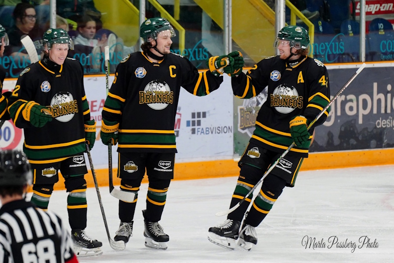 Nutrien division powerhouses Broncos and Klippers set to collide in ...