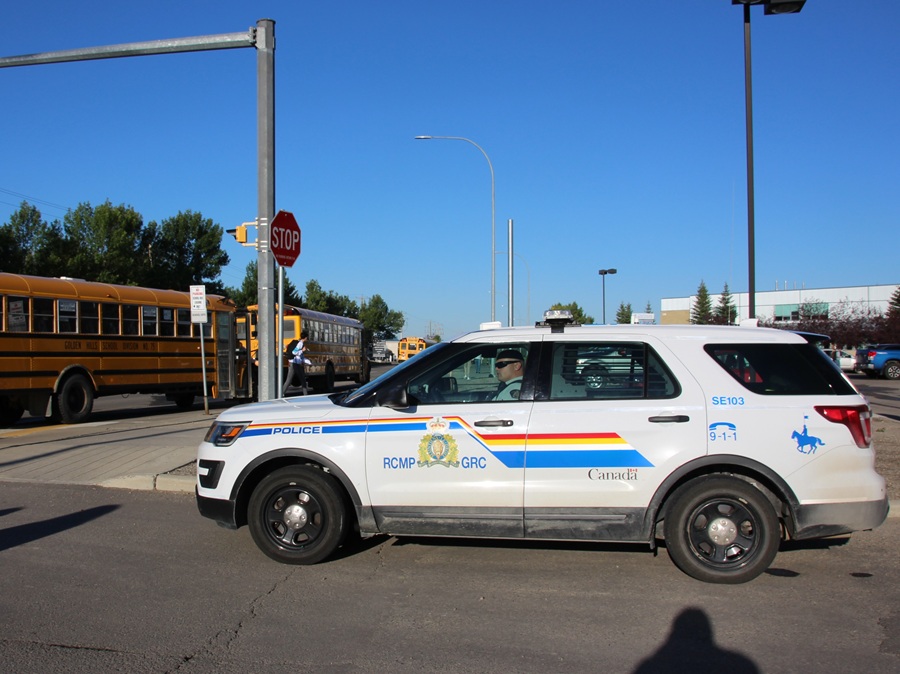 Chestermere RCMP arrest man in alleged stolen vehicle - StrathmoreNow ...