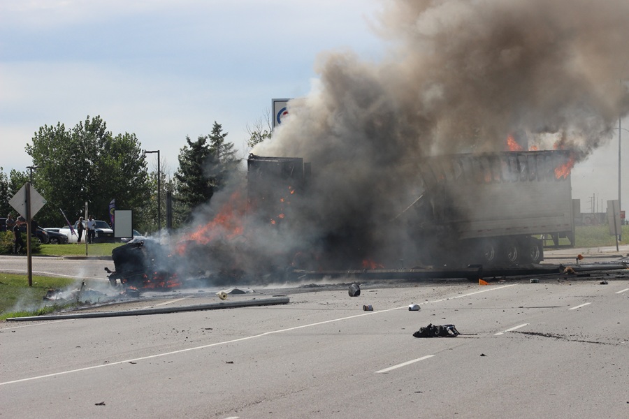 Temporary traffic lights added to Highway 1 intersection following ...