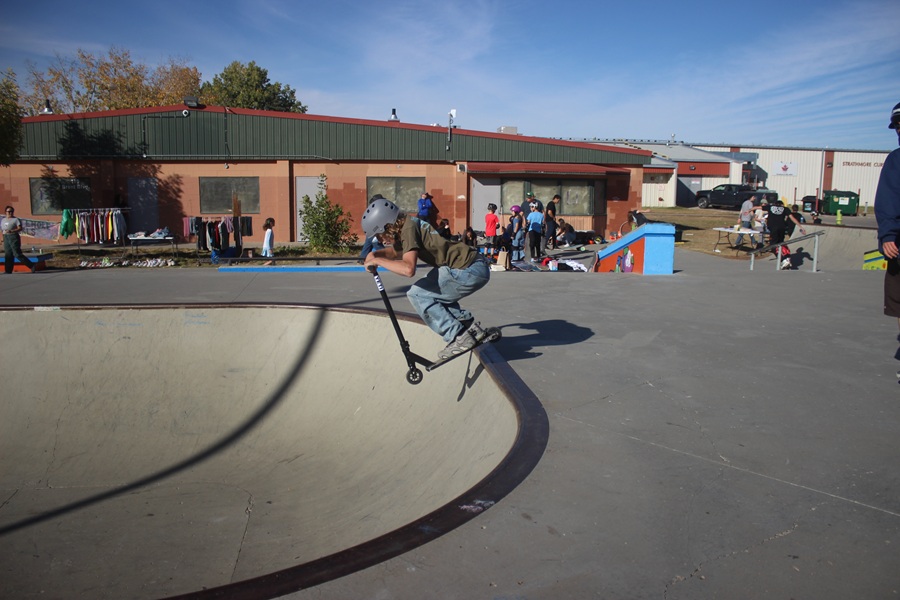 Skatemore Girls unveil new skate park murals - StrathmoreNow.com ...