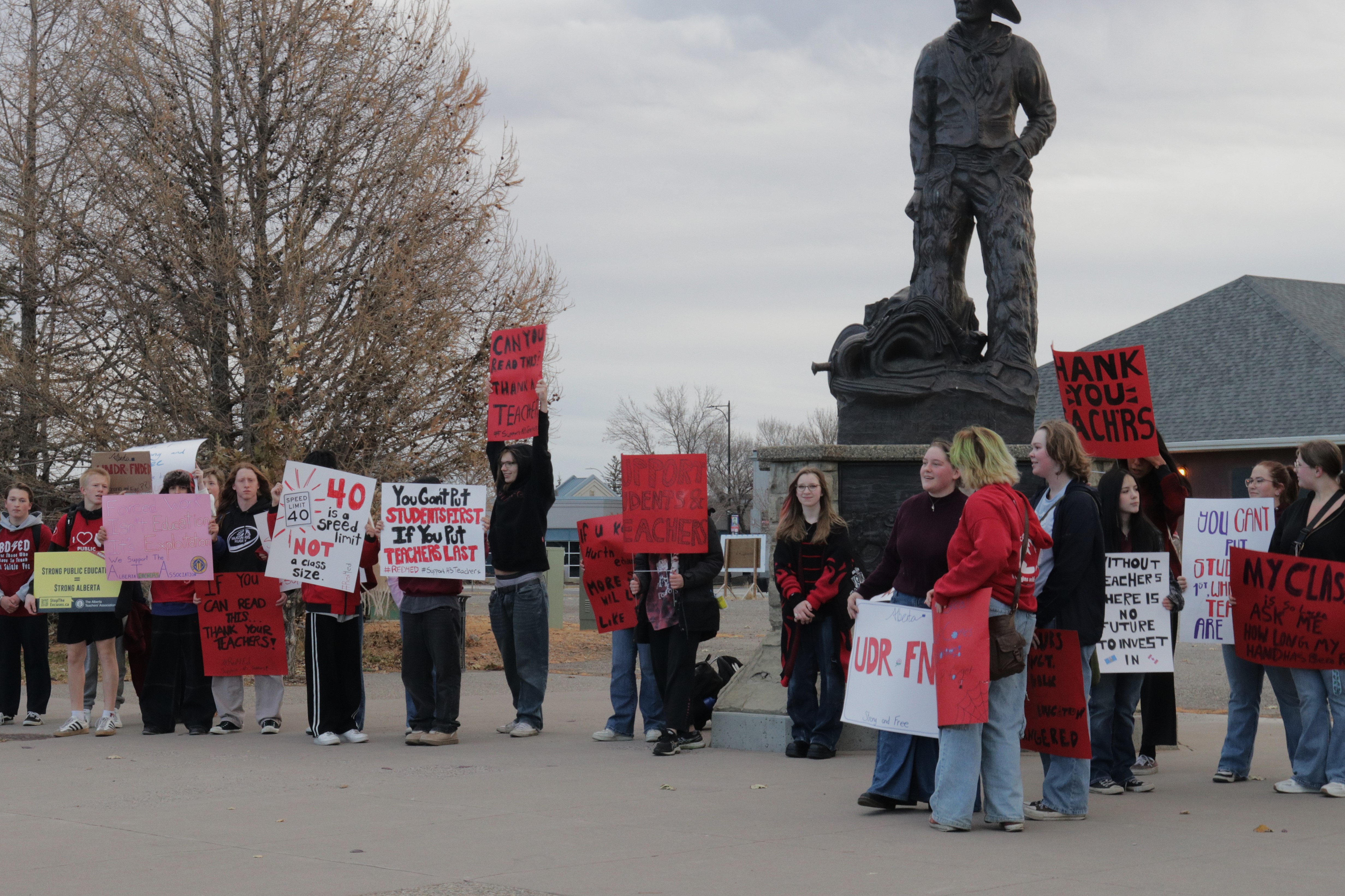 High River students walkout in support of teachers - OkotoksOnline.com ...