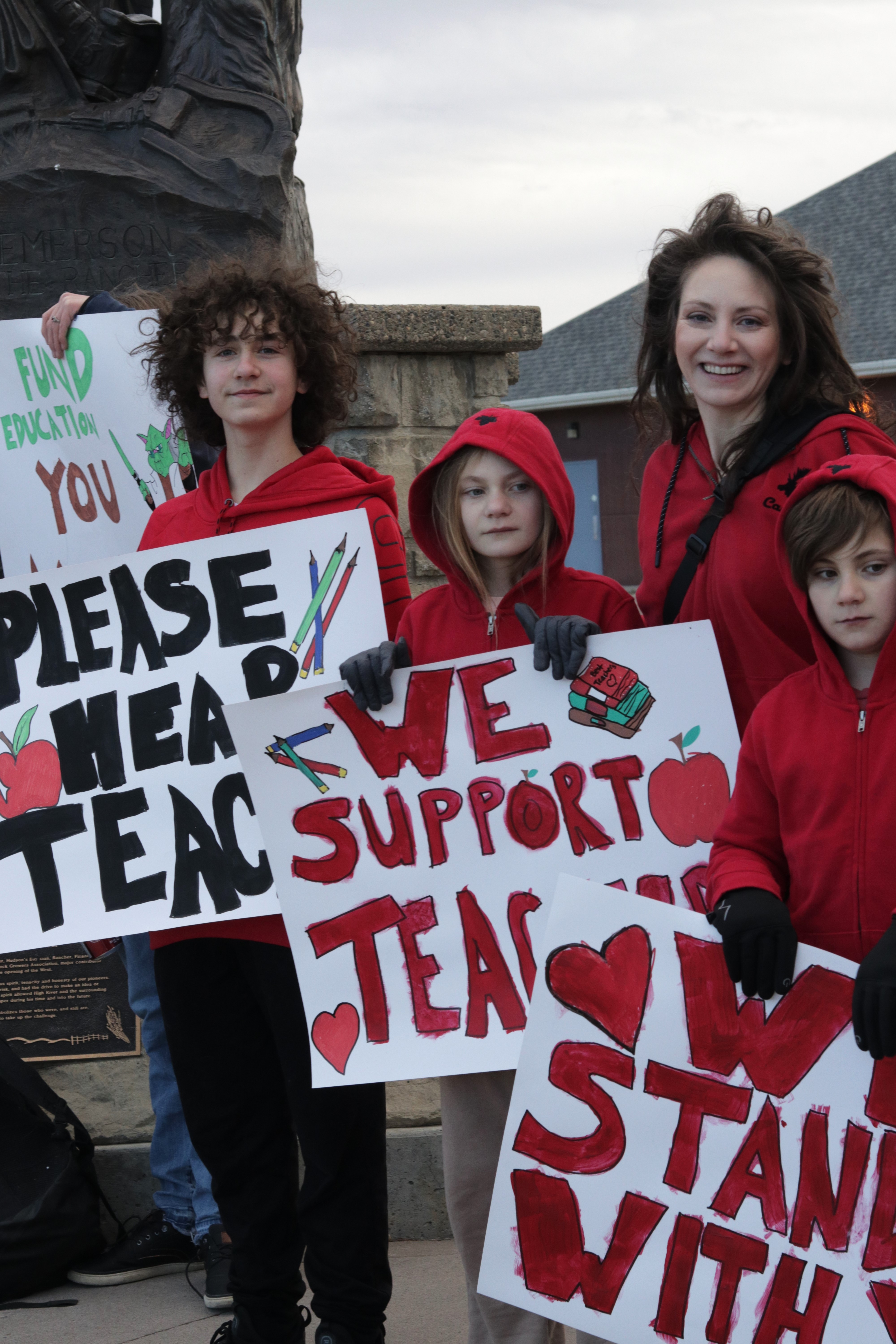 High River students walkout in support of teachers - OkotoksOnline.com ...