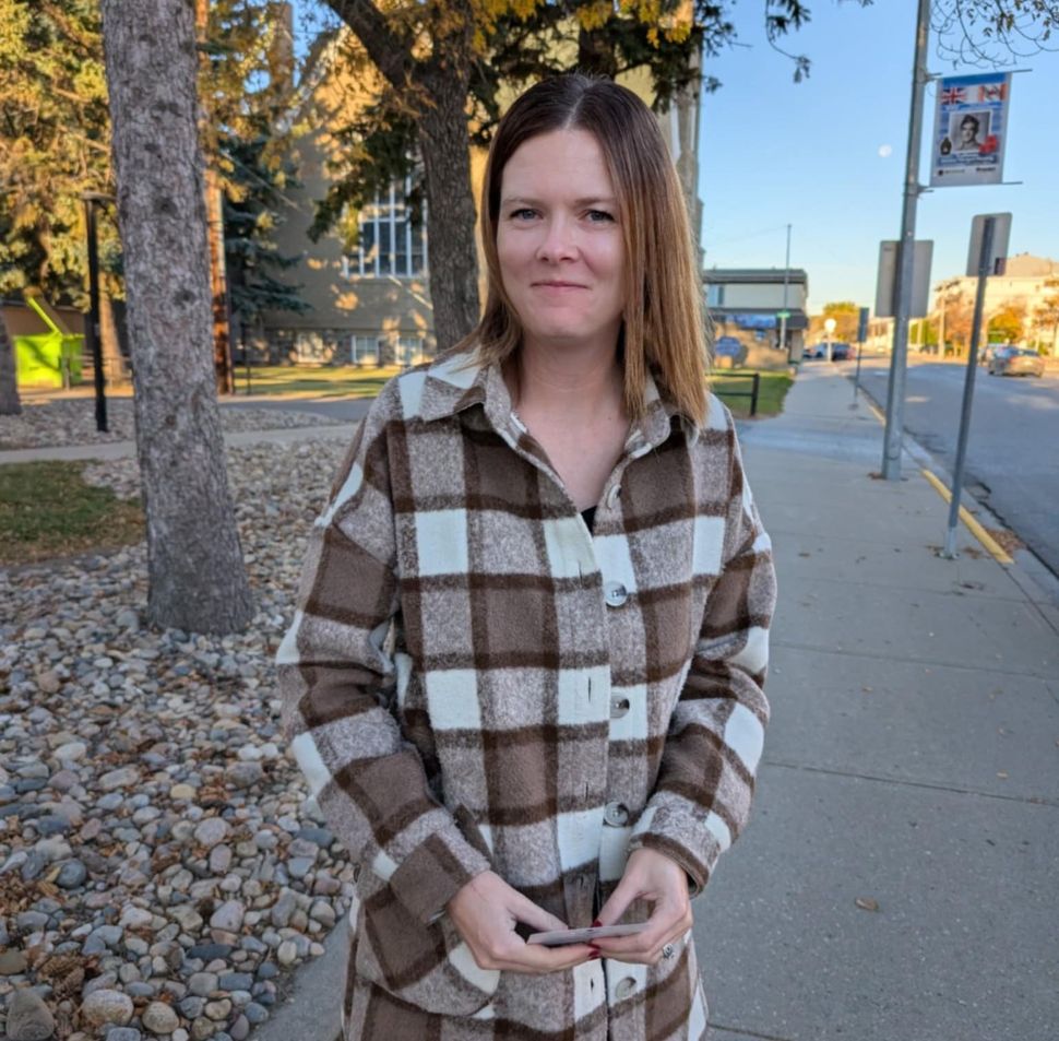 The early bird gets the turkey in today's Turkey Trotter ...