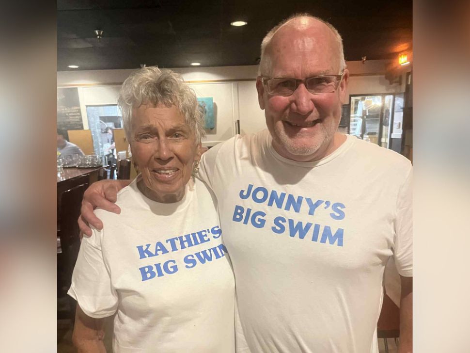 Cancer survivor raises over $40,000, meets hero who first swam across ...