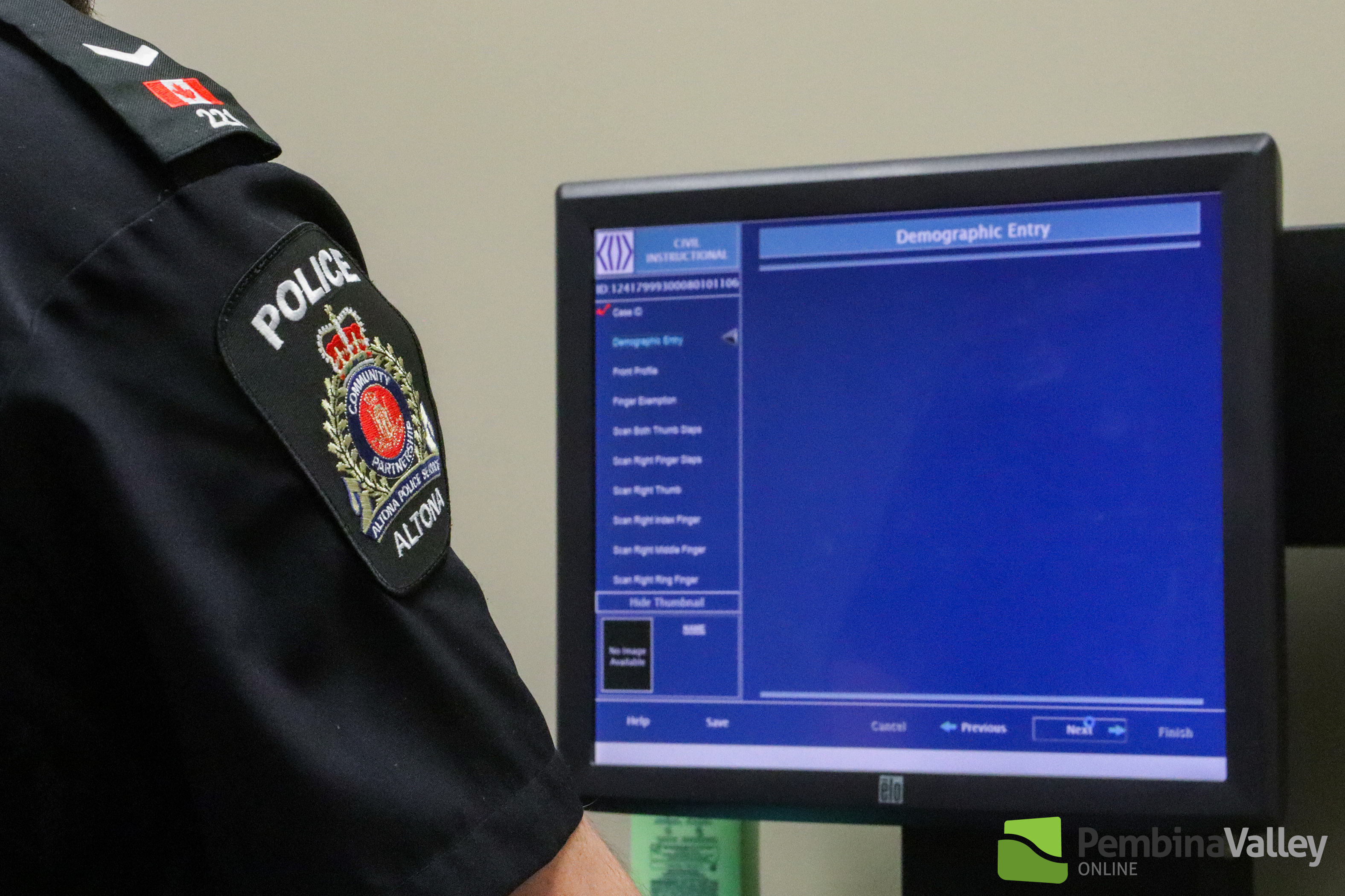 Police investigating pair of thefts in Plum Coulee ...