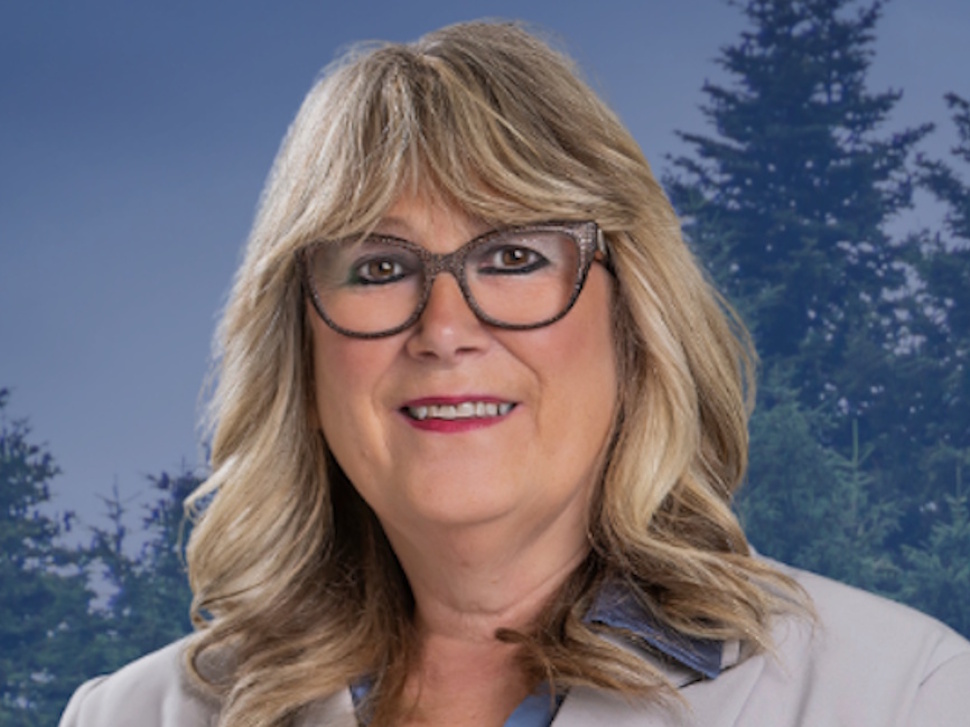 Robbins supports Indigenous Veterans Day Act in new role as Military ...