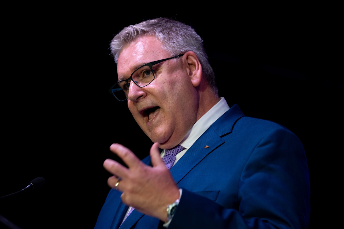 Canada Post CEO says he supports Ottawa's plan to shore up its shaky finances - DiscoverMooseJaw ...