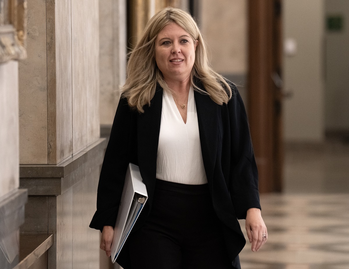 Conservatives want to end birthright citizenship for children of temporary residents ...