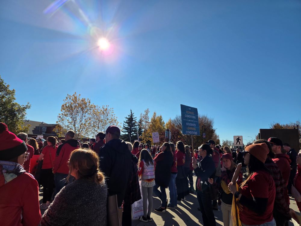 Teachers rally in High River calling for classroom improvements and ...