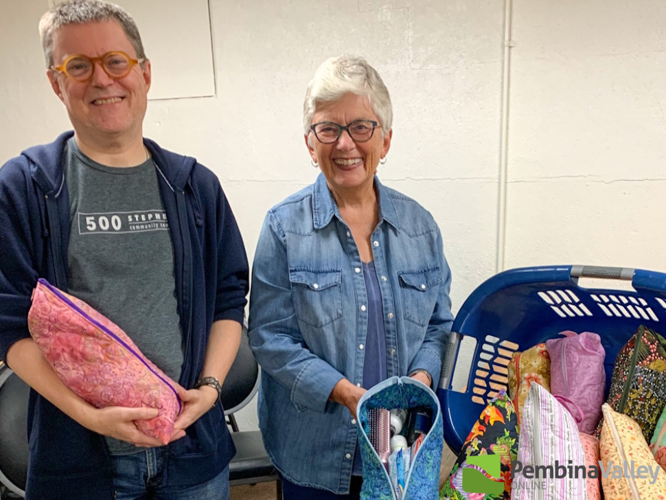 Quilters stitch hope into humbug bags for local community centre ...