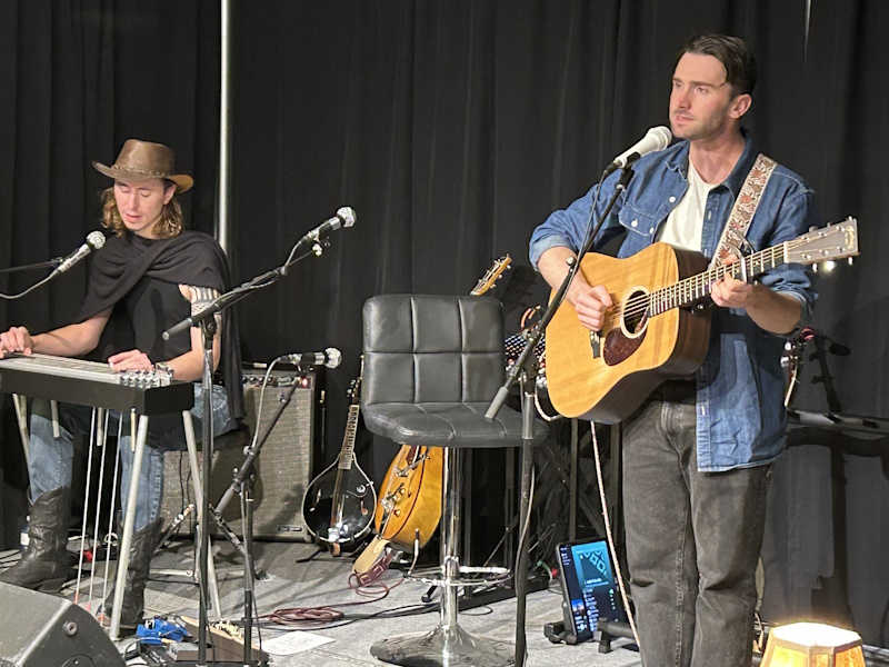 John Muirhead brings the finest in Canadian folk with Humboldt Gallery ...