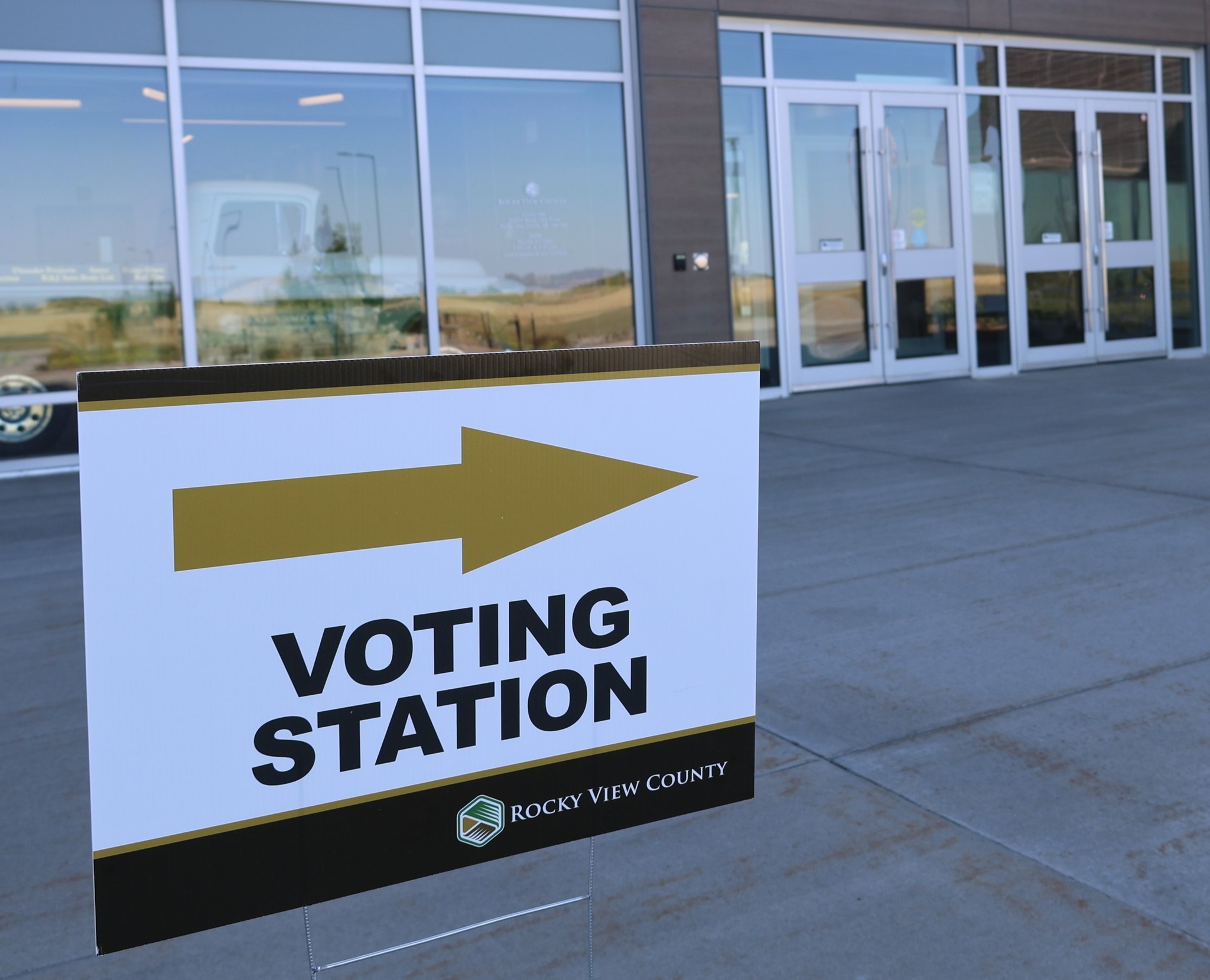 County advance vote sees higher turnout ahead of Oct. 20 election ...