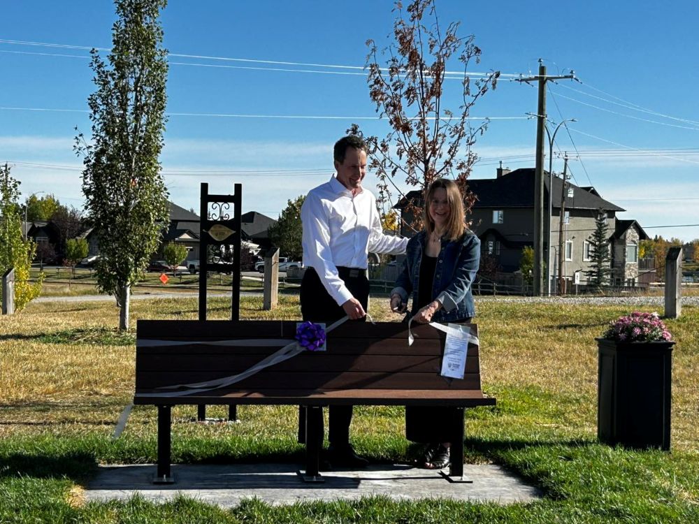 Rowan House Society celebrates 25 years of healing with symbolic tree ...