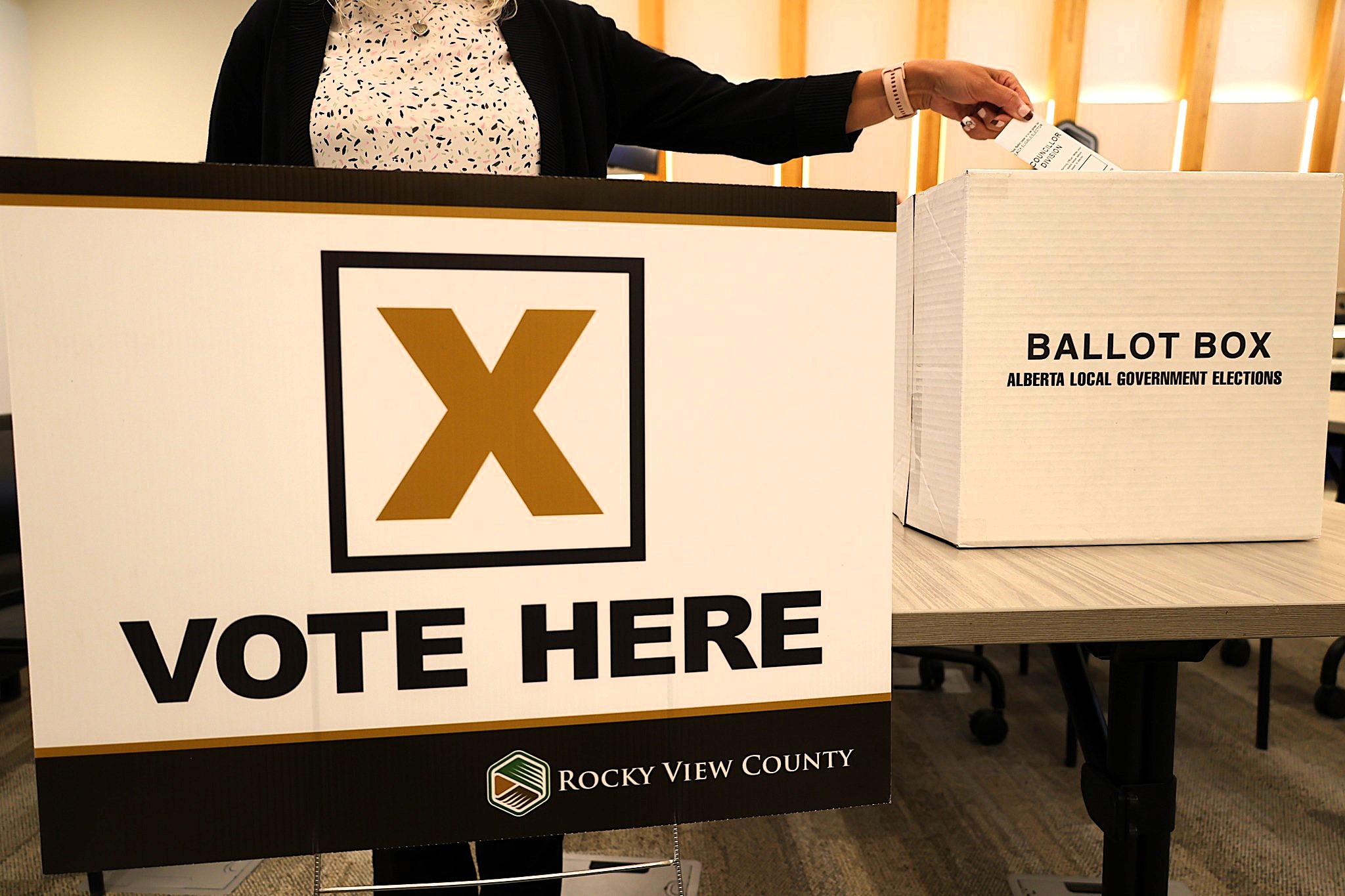 Voter turnout drops sharply in Rocky View County election - CochraneNow ...