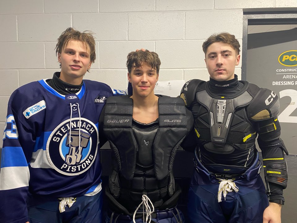 Pistons defeat Monarchs for second win in a row - SteinbachOnline.com ...