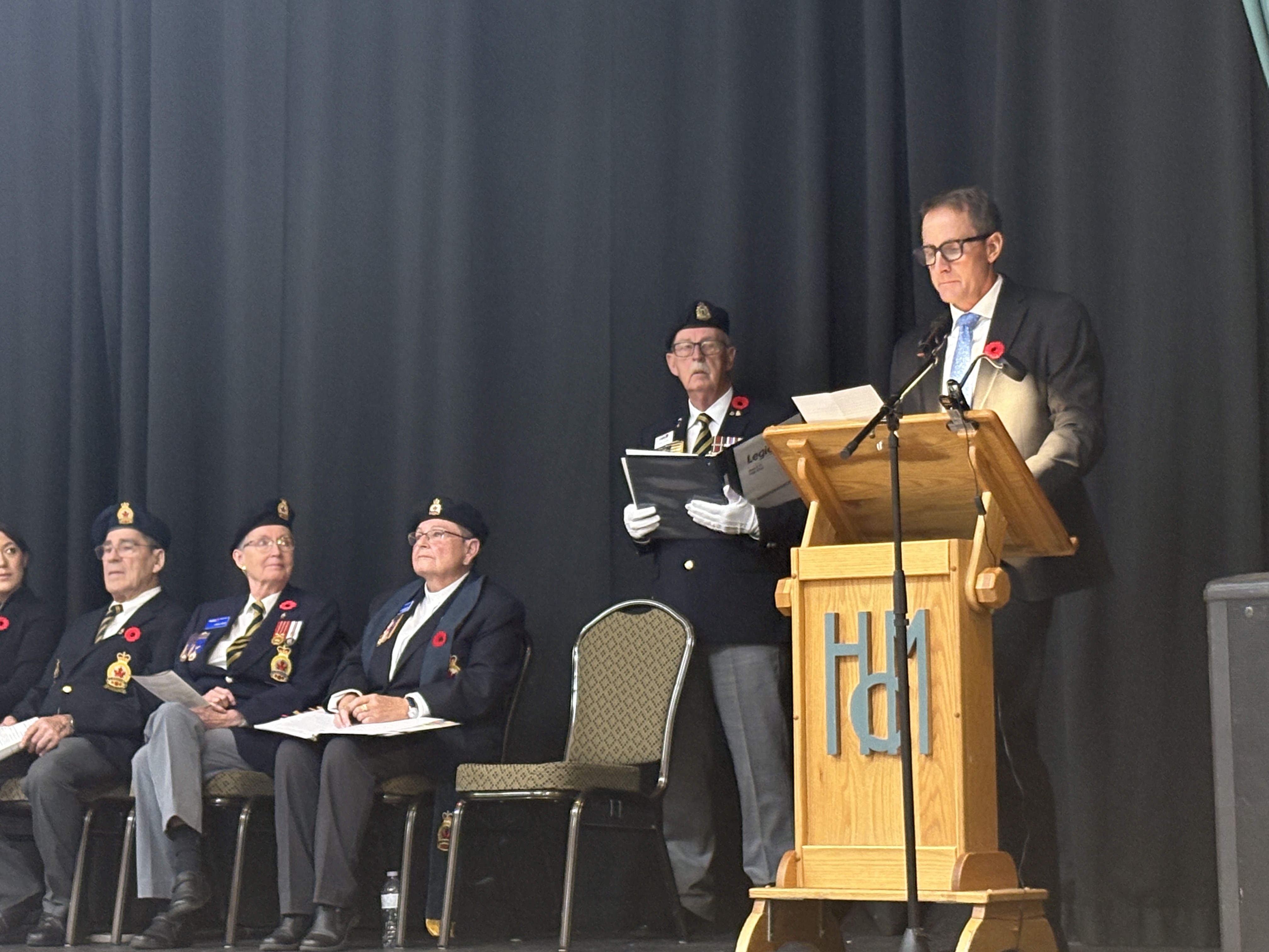 New High River cenotaph unveiled during Remembrance Day ceremonies ...