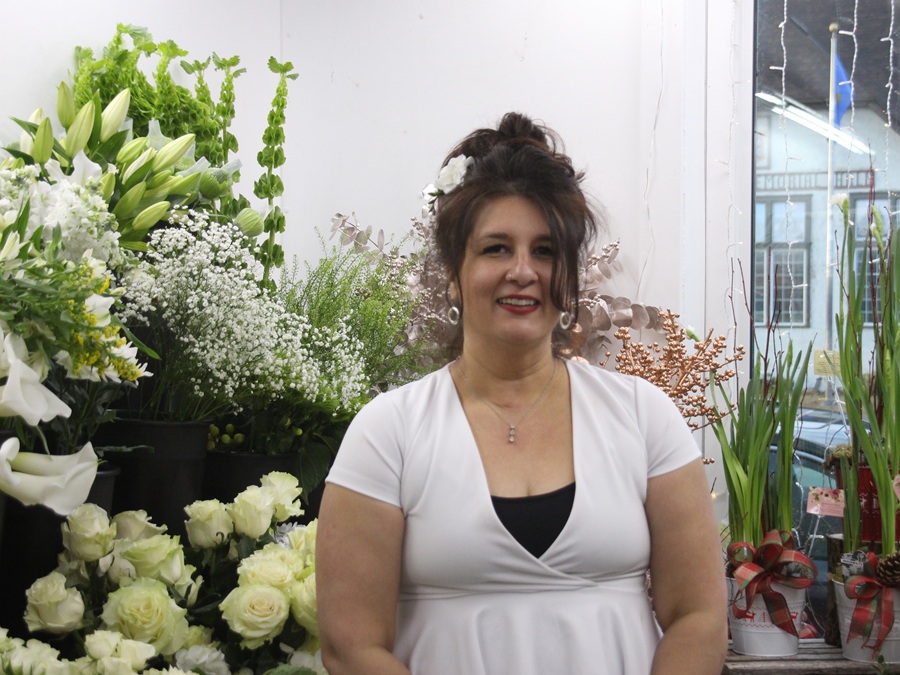 Blooming beginnings: Strathmore Florist hosts grand opening ...