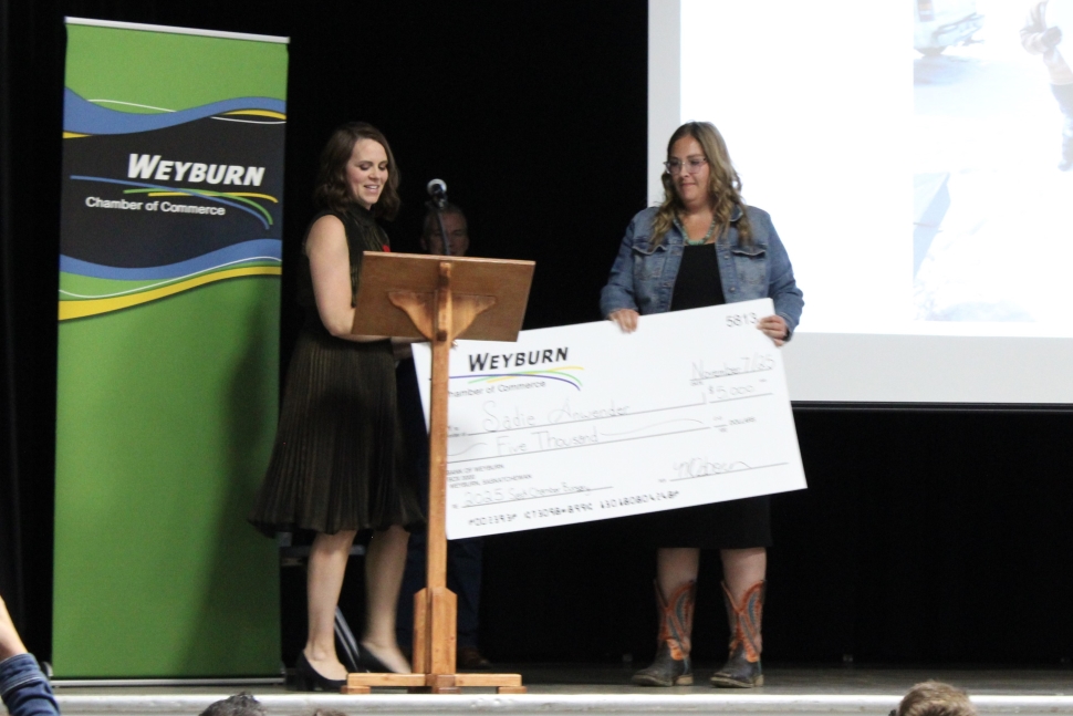 Six generations strong: DKF Red & Black Angus receive 2025 Golden Sheaf ...