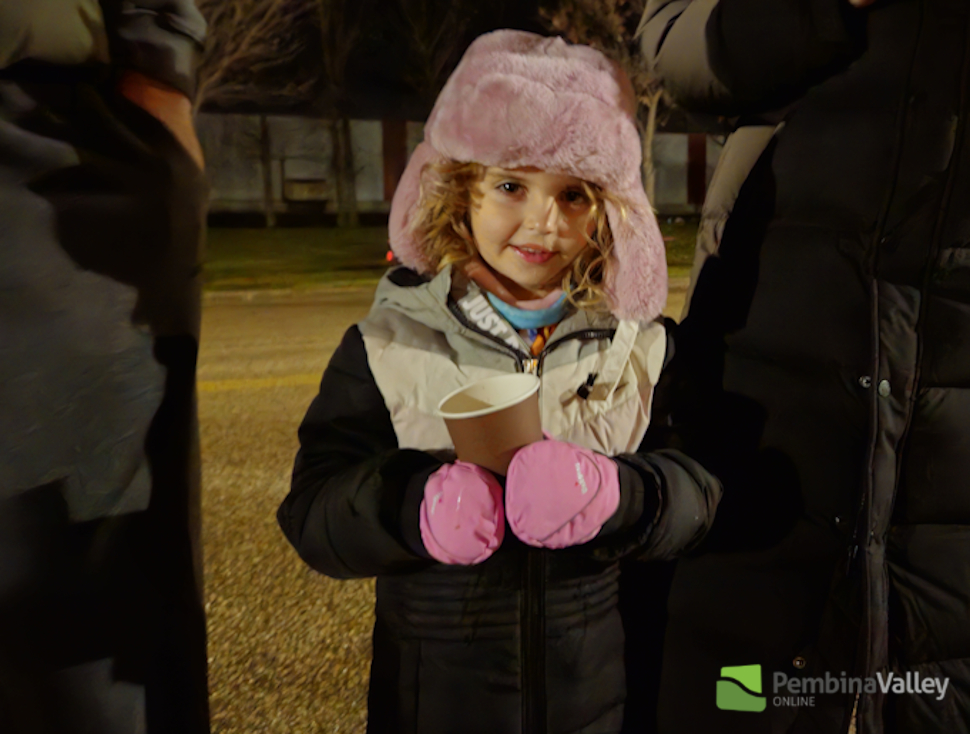 Plum Coulee Christmas tree lighting ceremony - PembinaValleyOnline.com ...