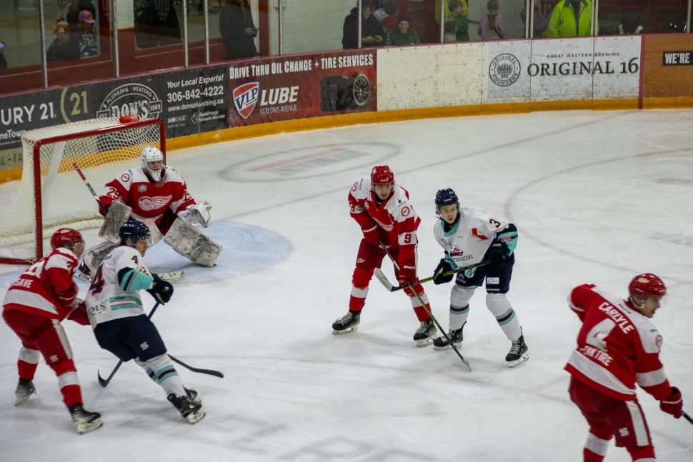 Red Wings hold on for victory over Warman - DiscoverWeyburn.com - Local ...