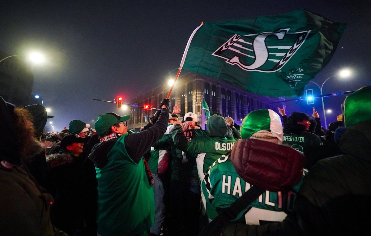 'Fan-demonium:' Saskatchewan Roughriders celebrate ending 12-year Grey ...