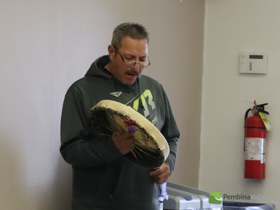 Swan Lake First Nation honours Indigenous veterans in moving ...