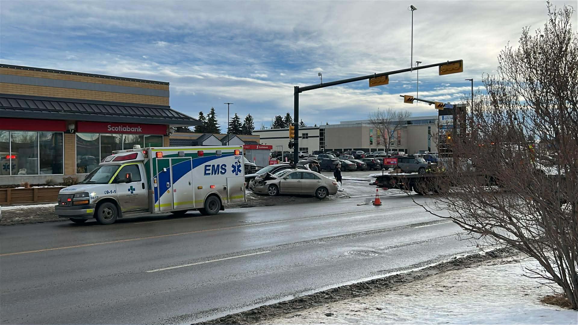Update: Two-vehicle collision closes northbound lanes at Main Street ...