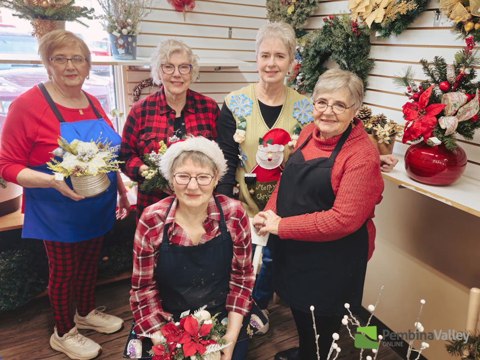MCC Floral Department showcases popular Christmas arrangements ...