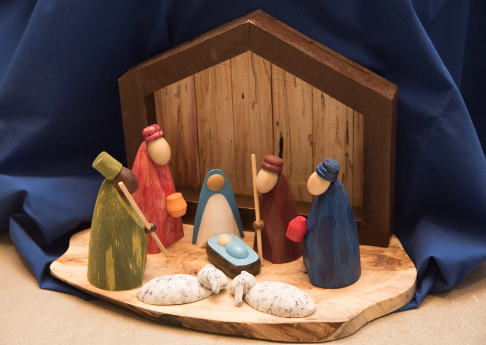Festival Des Crèches showcases 400 Nativity sets at the Winnipeg River ...
