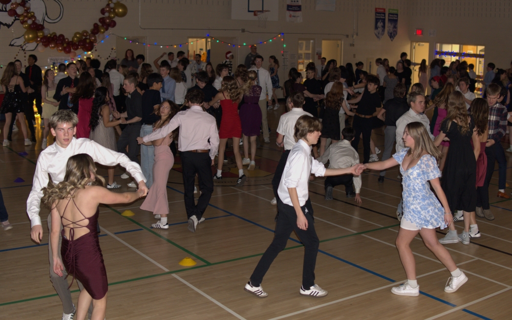 JPII students round out the semester with 18th annual Jive Off ...