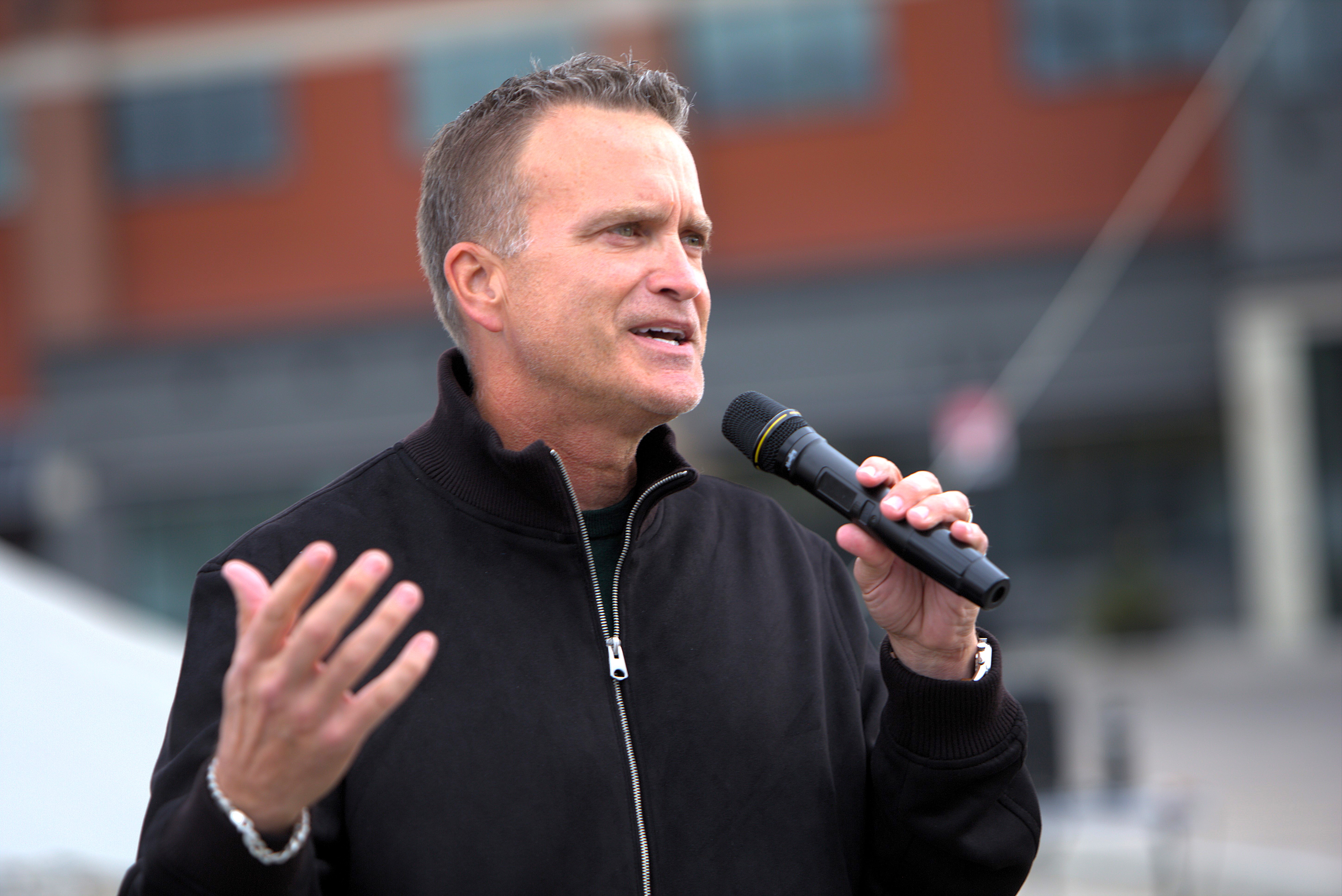 Guthrie named Alberta Party leader, challenges Smith to call election ...