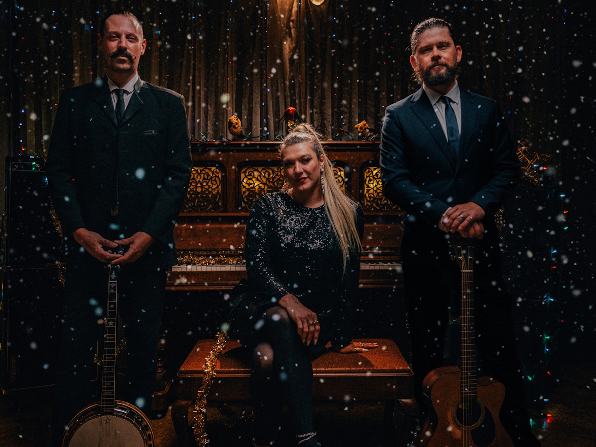 Red Moon Road begins another season of Christmas Made in Manitoba with ...