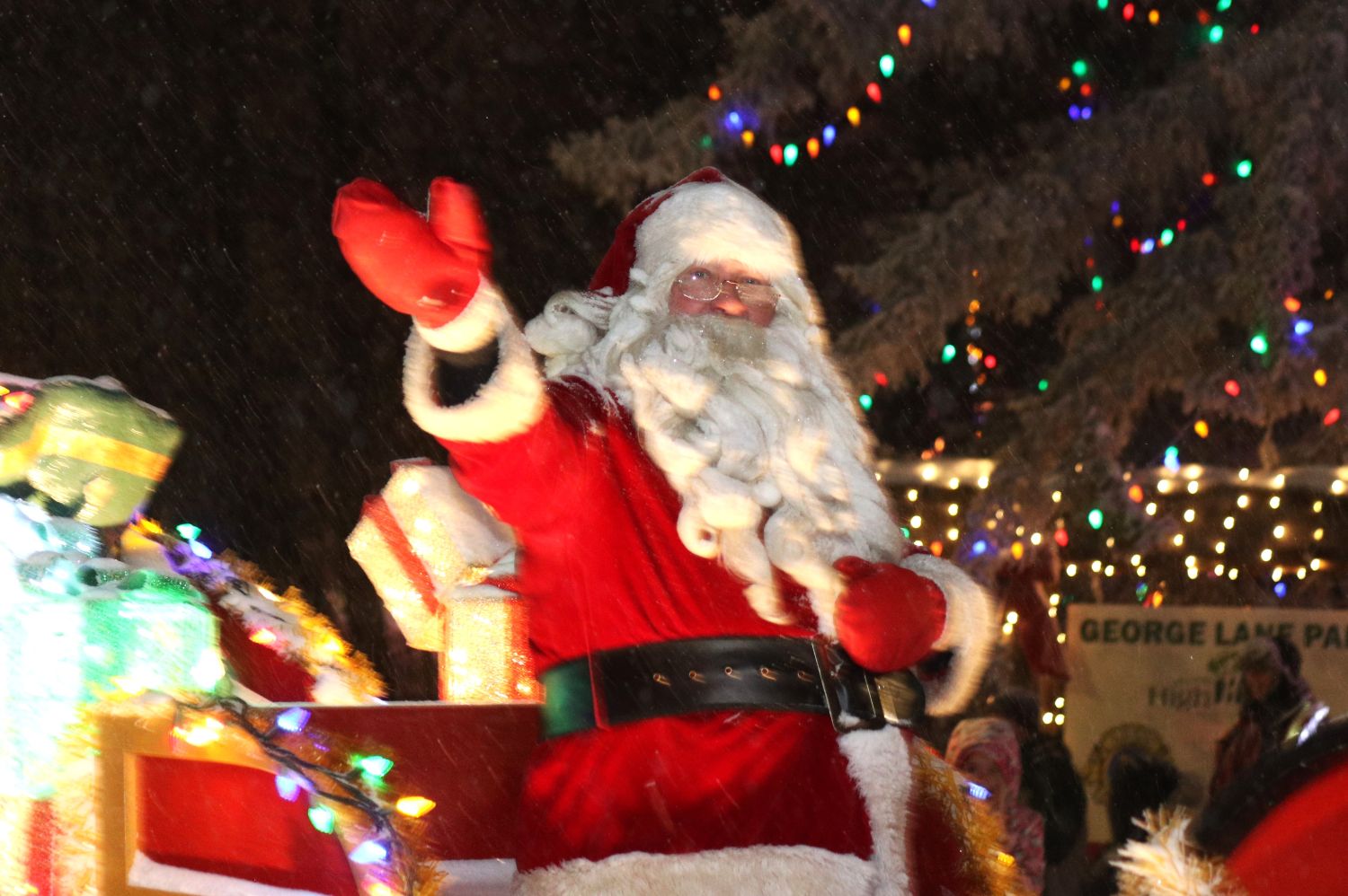 Christmas Eve snow setting the holiday scene - OkotoksOnline.com ...