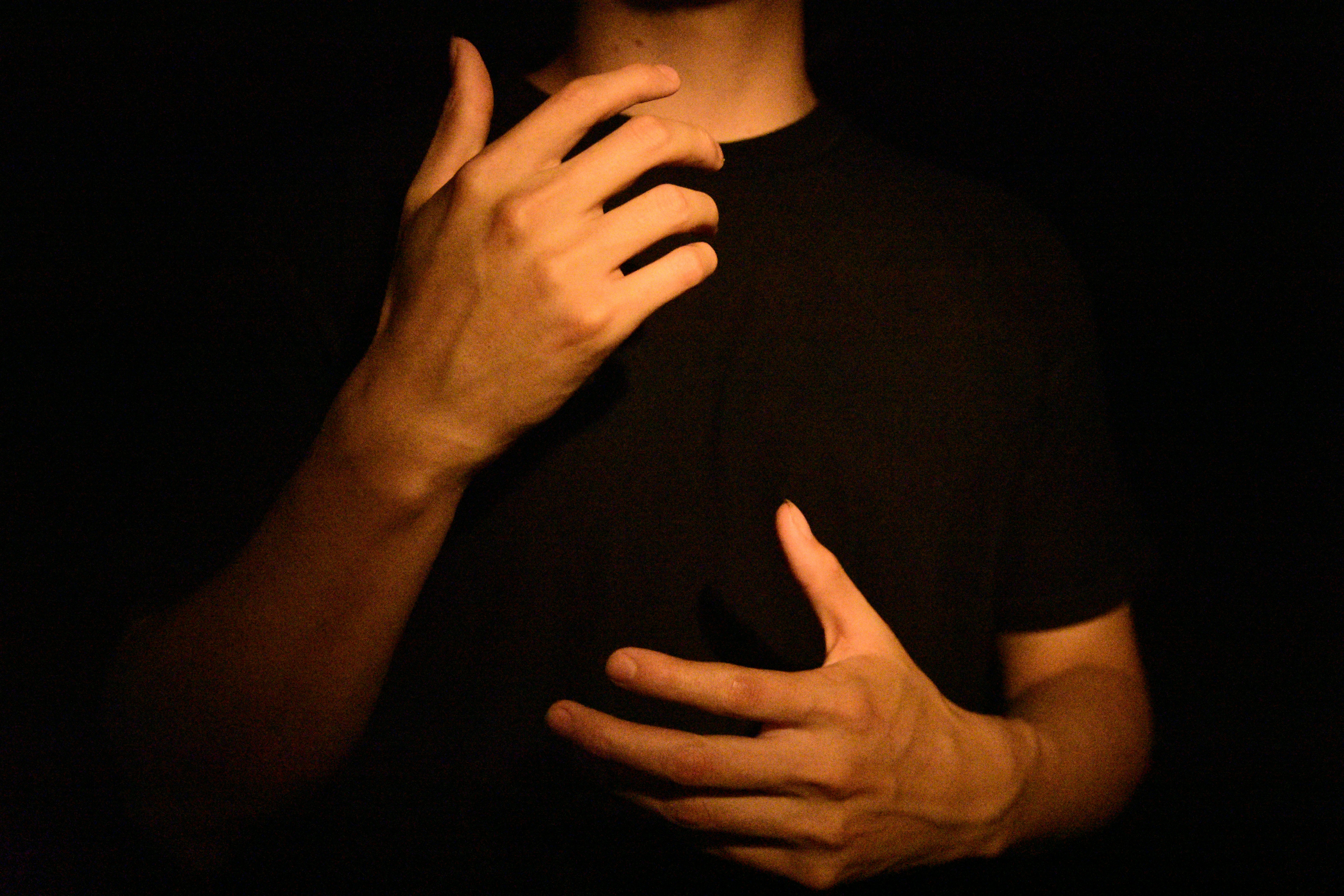 Winnipeg church seeks ASL interpreter for Christmas carolling event ...