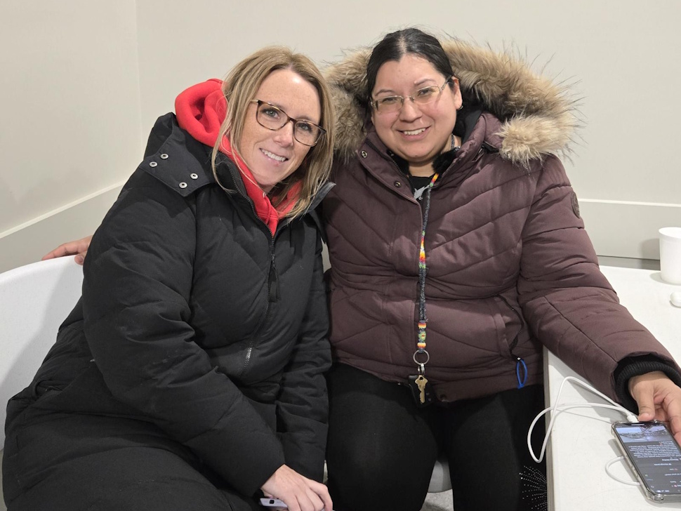 Stranded hockey team finds shelter and support in Oakville after ...