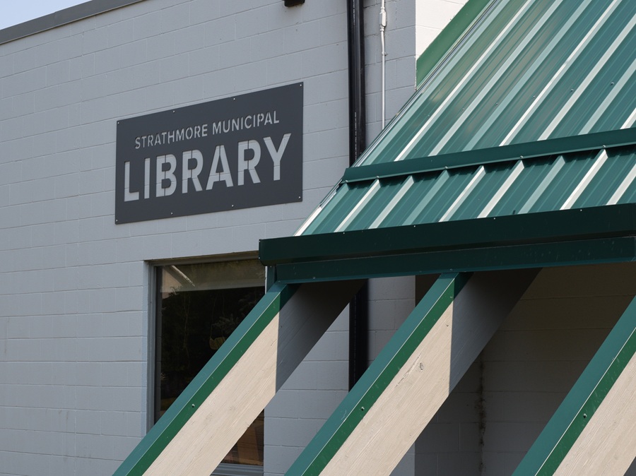 Strathmore readers save over $1.5 million at local library ...