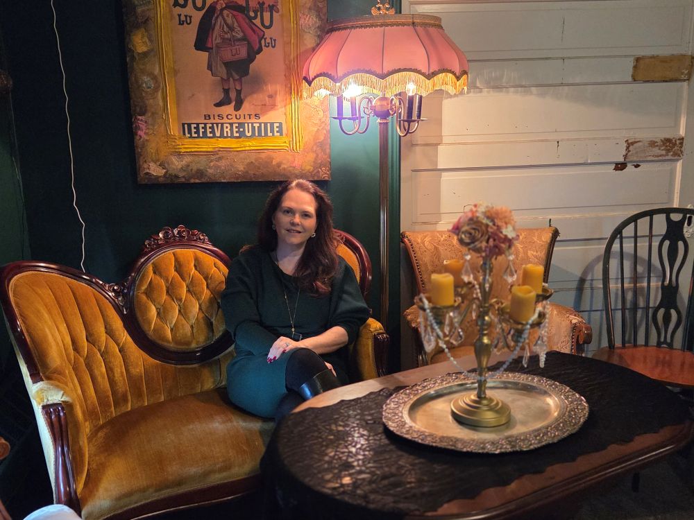Mystic Manor comes alive during paranormal TV shoot - HighRiverOnline ...