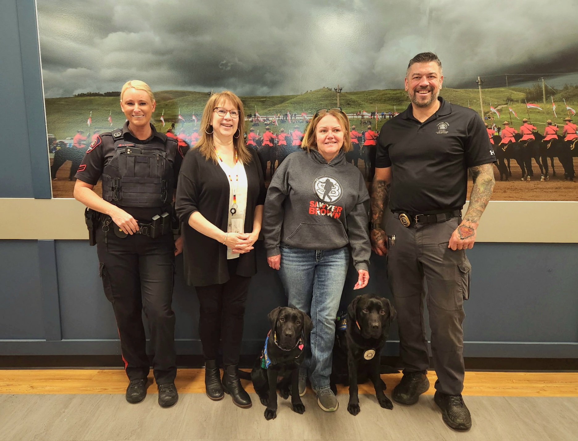 Calgary Police Service Dogs bring comfort to Cochrane - CochraneNow ...