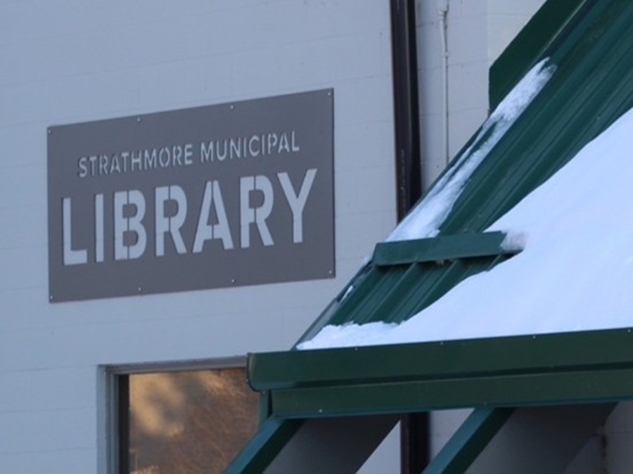 Strathmore Library raises over $1,000 in bottle drive - StrathmoreNow ...