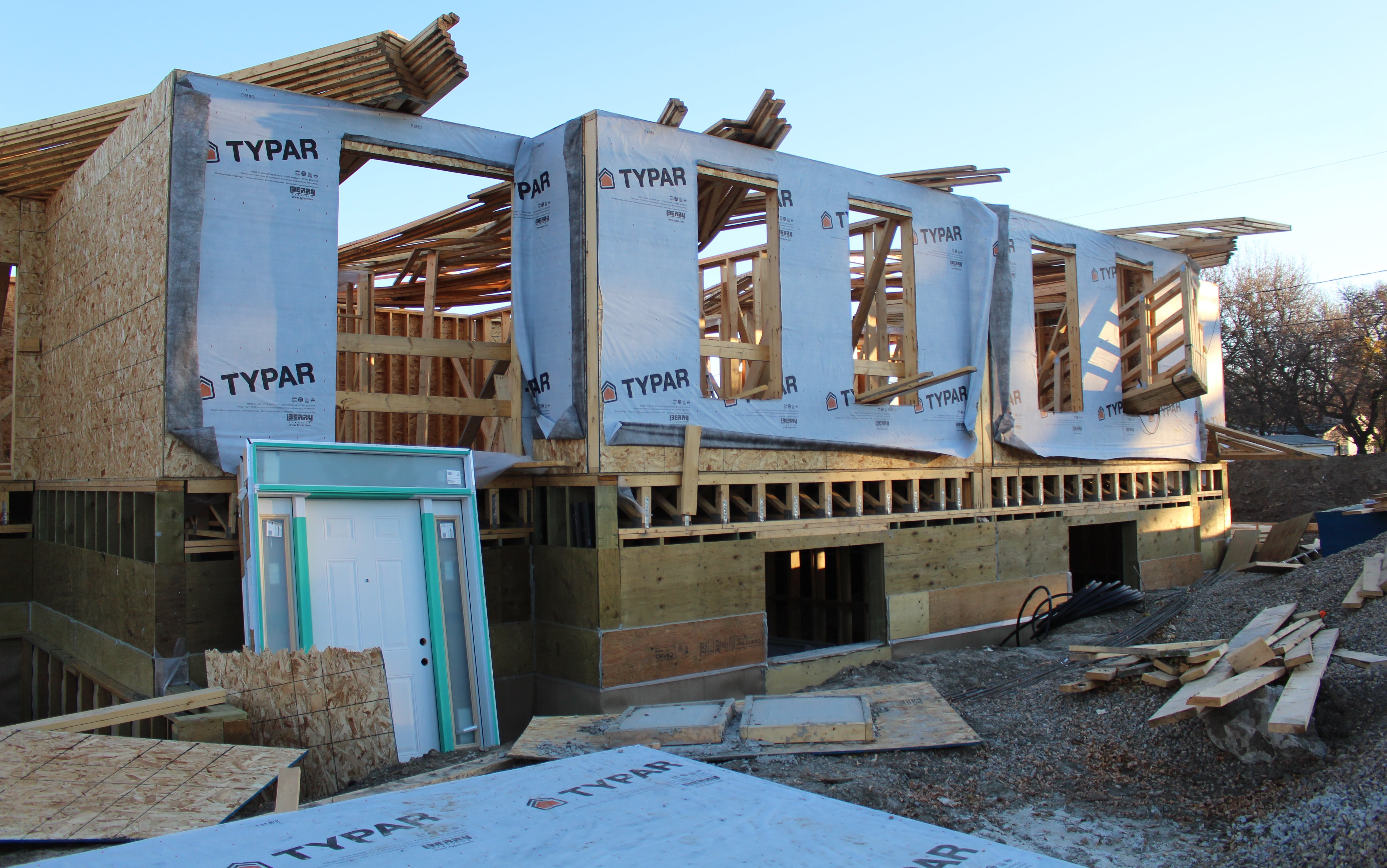 Southwest hit by gusty winds up to 102 km/h - SwiftCurrentOnline.com ...