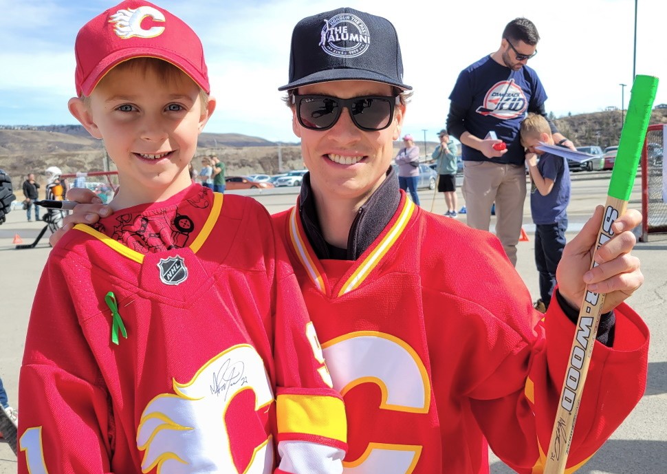Mason Raymond joins Flames Alumni for Shoresy Classic in Calgary ...