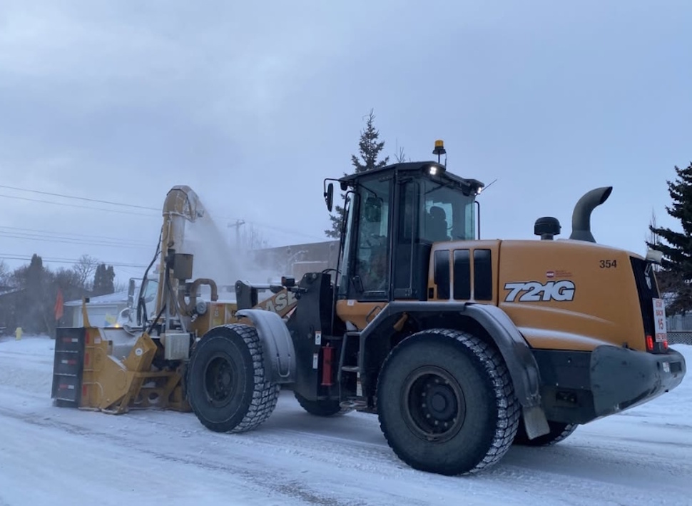 Lacombe crews focus on priority routes after snowfall ...