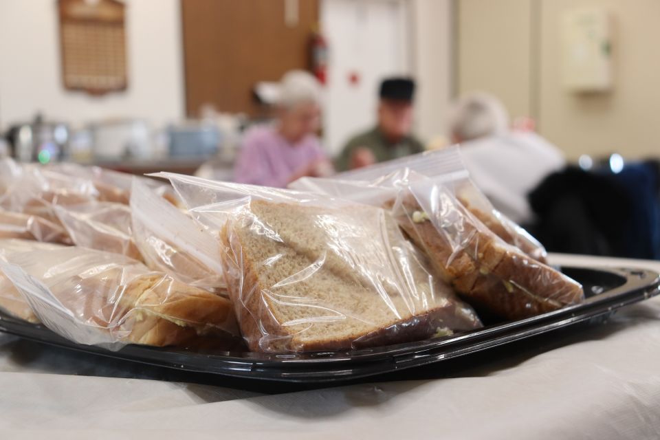 Soup and sandwich event brings Macoun community together ...