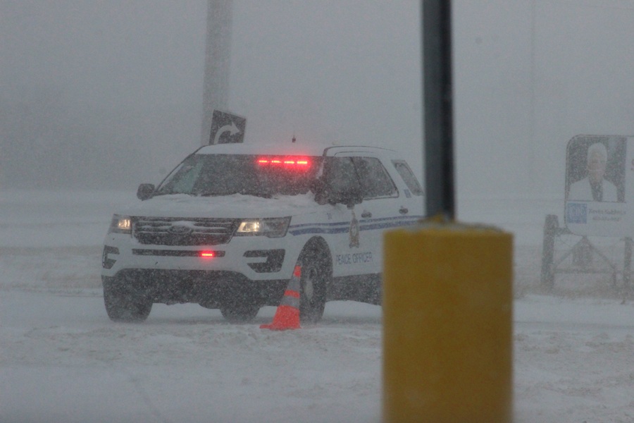 Crash on Highway 1 prompts road closure in Strathmore - StrathmoreNow ...