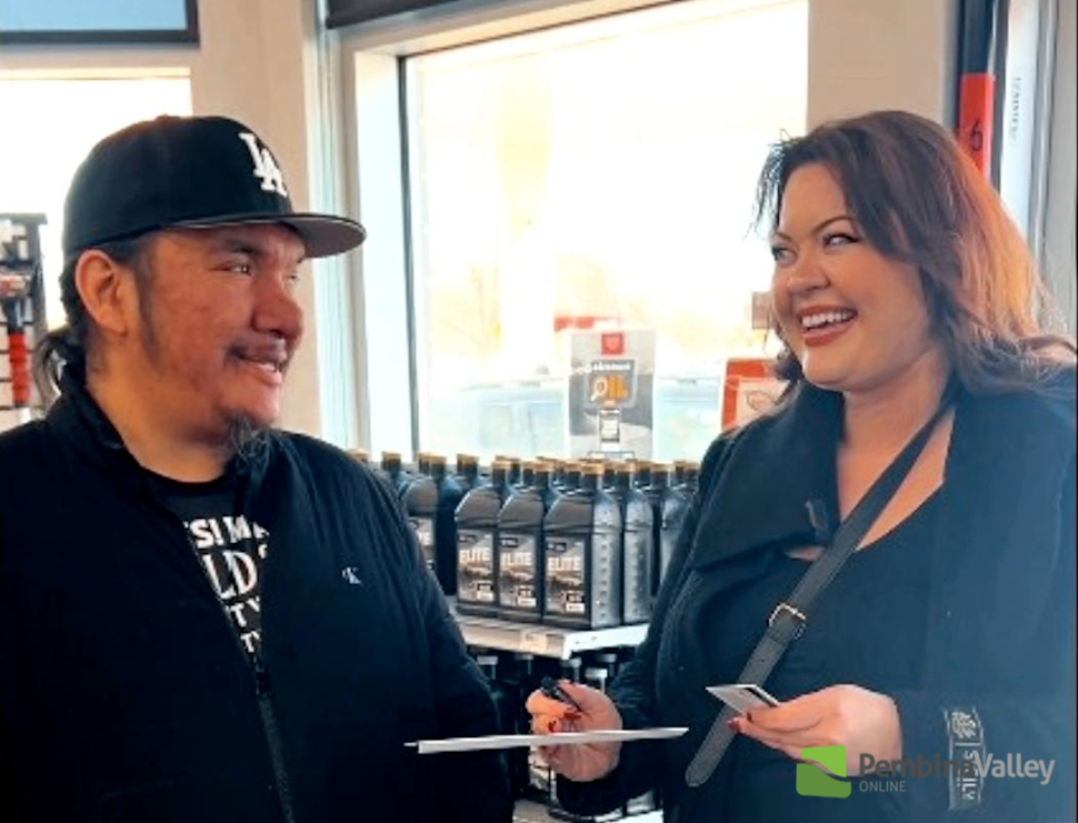 Feel Good Friday: Bill surprises Josh with a "Merry Christmas ...