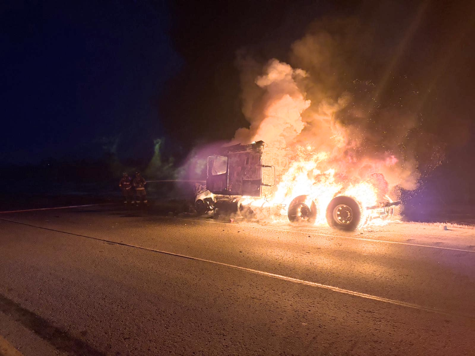 UPDATE: Semi erupts in flames near Oakville Thursday evening ...
